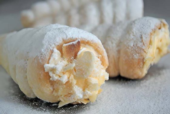 Italian Cream Horns Recipe – Masters of Kitchen – Recipes